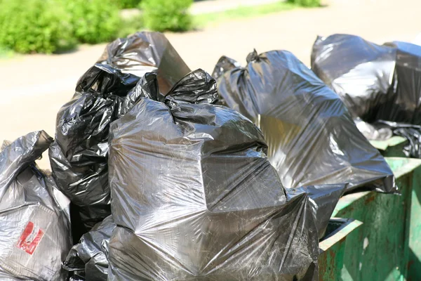 18 Compress garbage bin Stock Photos | Free & Royalty-free Compress ...