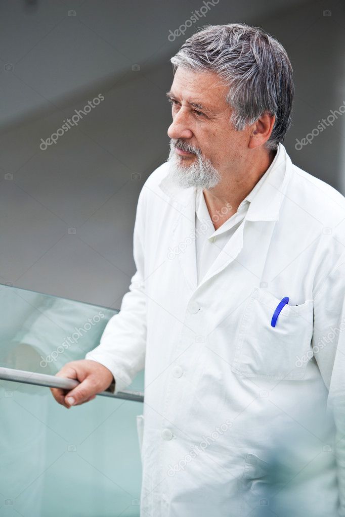 Renowned scientist/doctor in a research center/hospital looking Stock ...