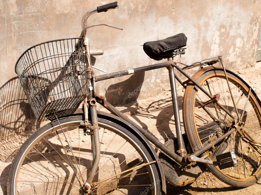 Rusty bike — Stock Photo © urban_light #6718976