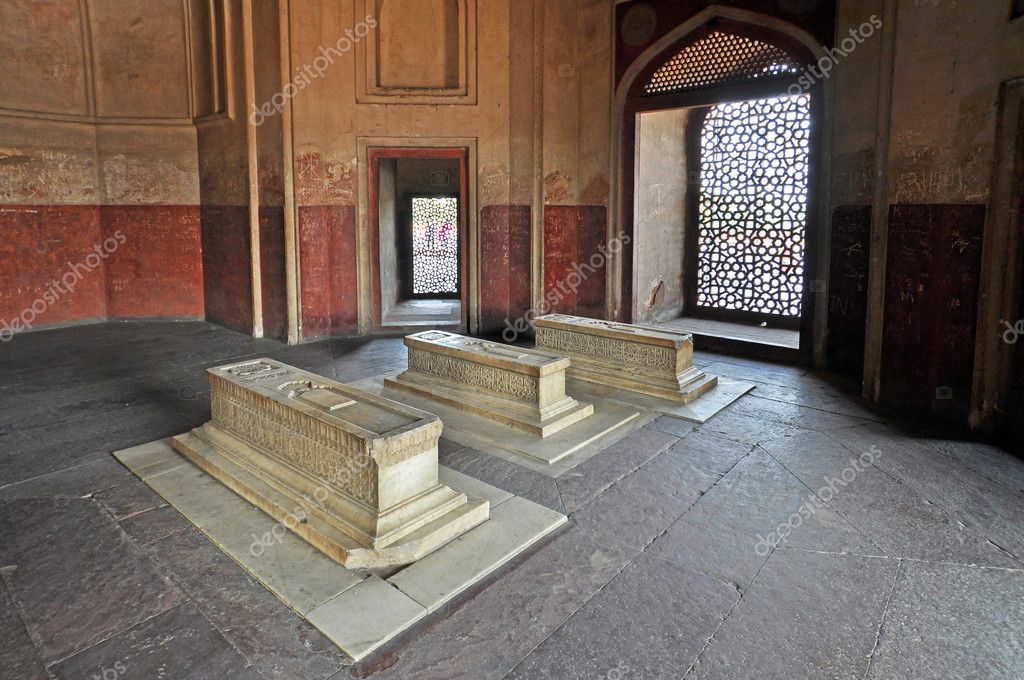 Interior of Humayun Tomb, India — Stock Photo © johnnydevil #6534832